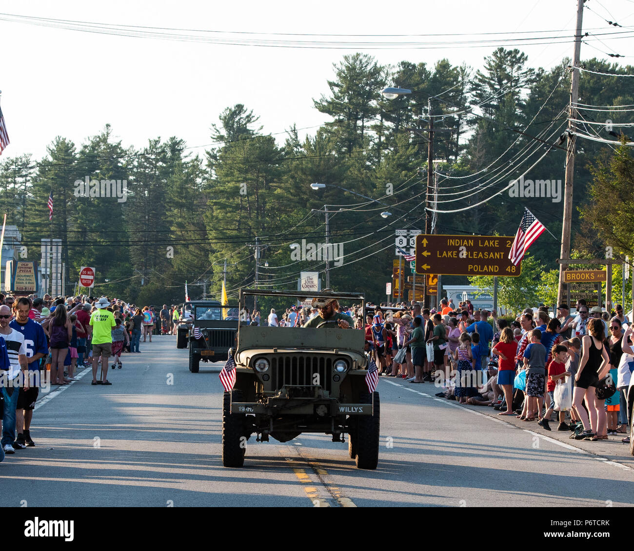 4th of july parade hi-res stock photography and images - Alamy