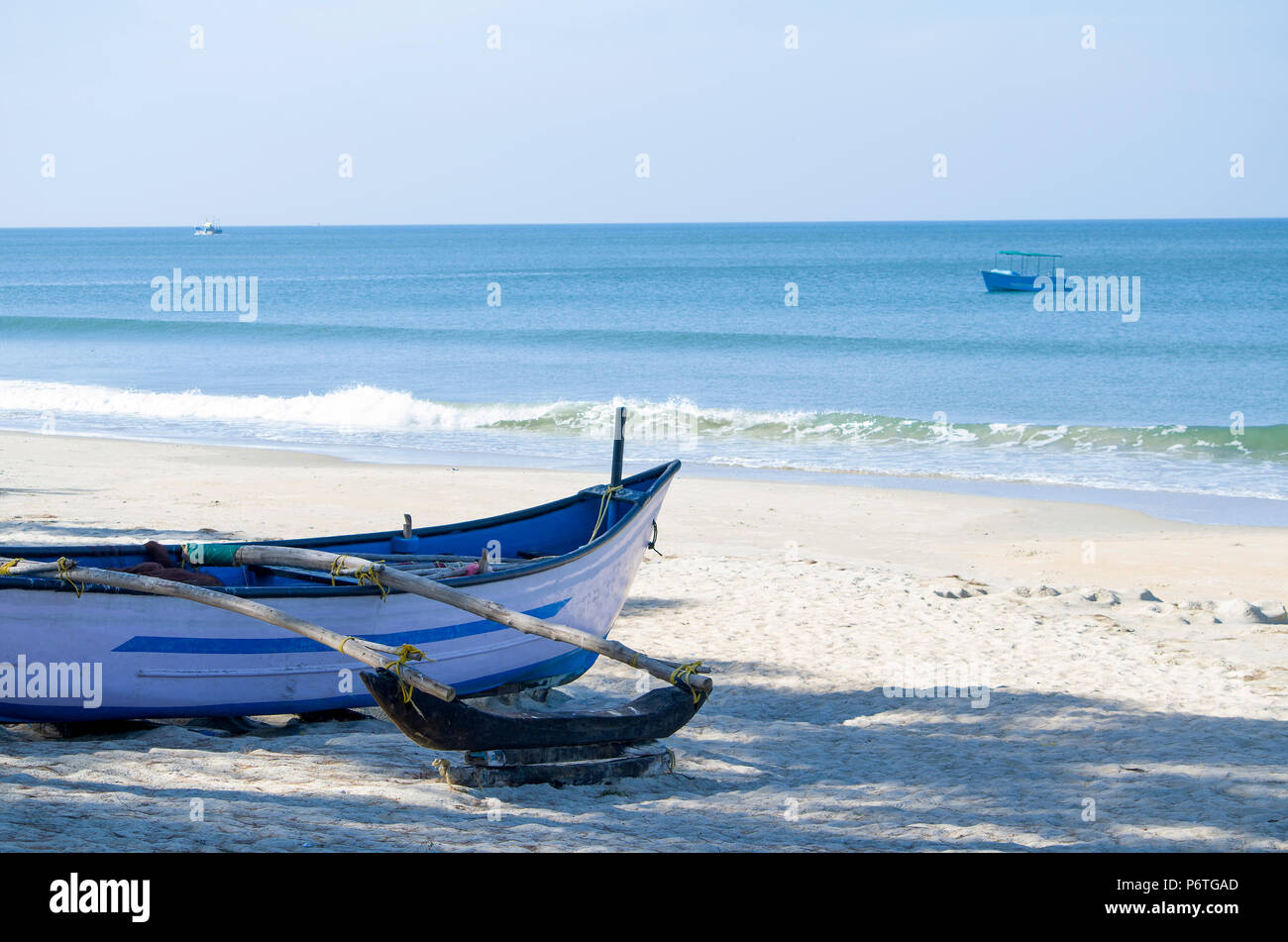 Beautiful landscape the boat against the background of the Arabian blue ...