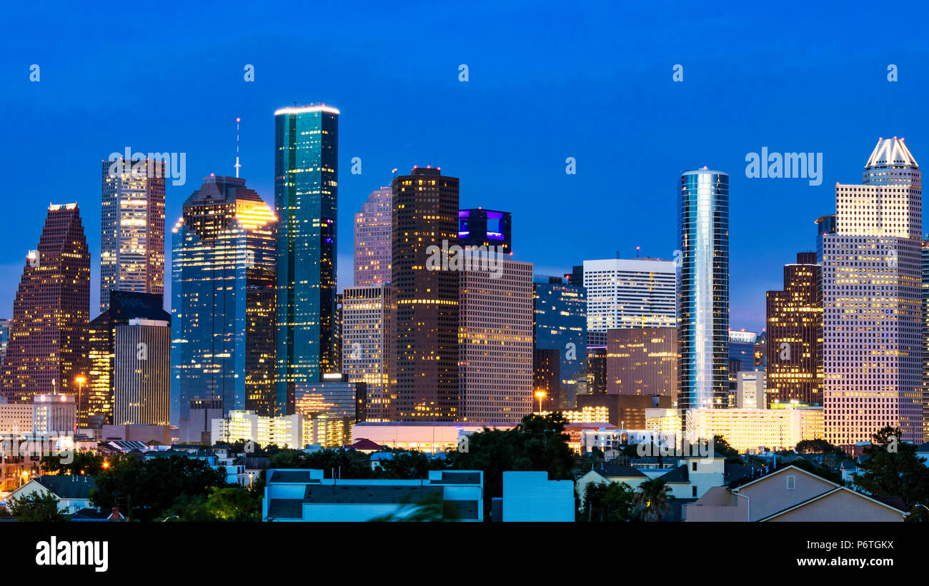 Houston skyline hi-res stock photography and images - Alamy