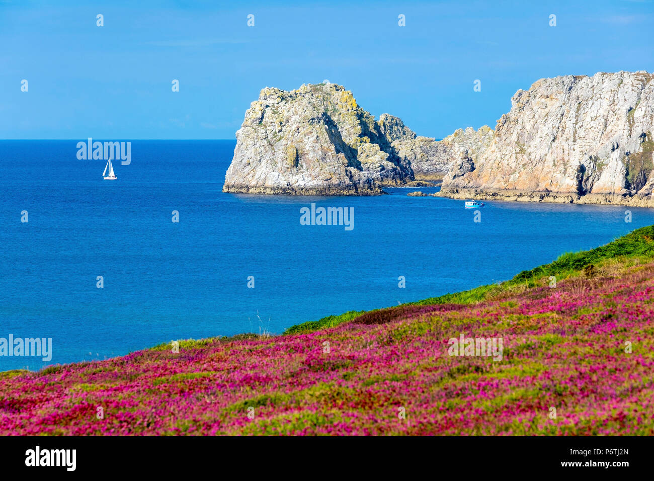 France, Brittany (Bretagne), Finistere department, Camaret-sur-Mer ...