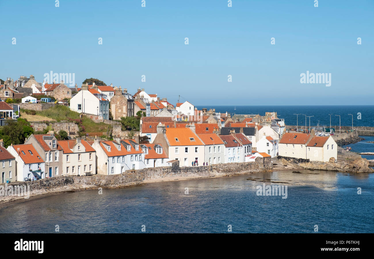 Pittenweem housing hi-res stock photography and images - Alamy