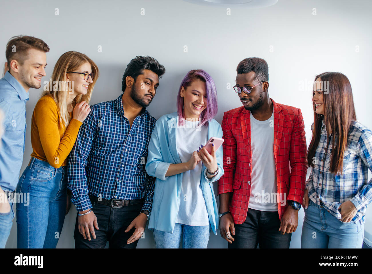 Instagram models hi-res stock photography and images - Alamy
