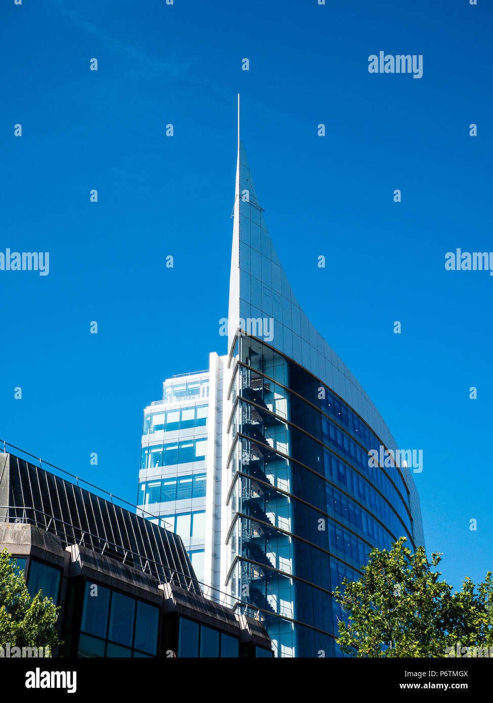 The Blade Skyscraper, Office Building, Reading, Berkshire, England, UK ...