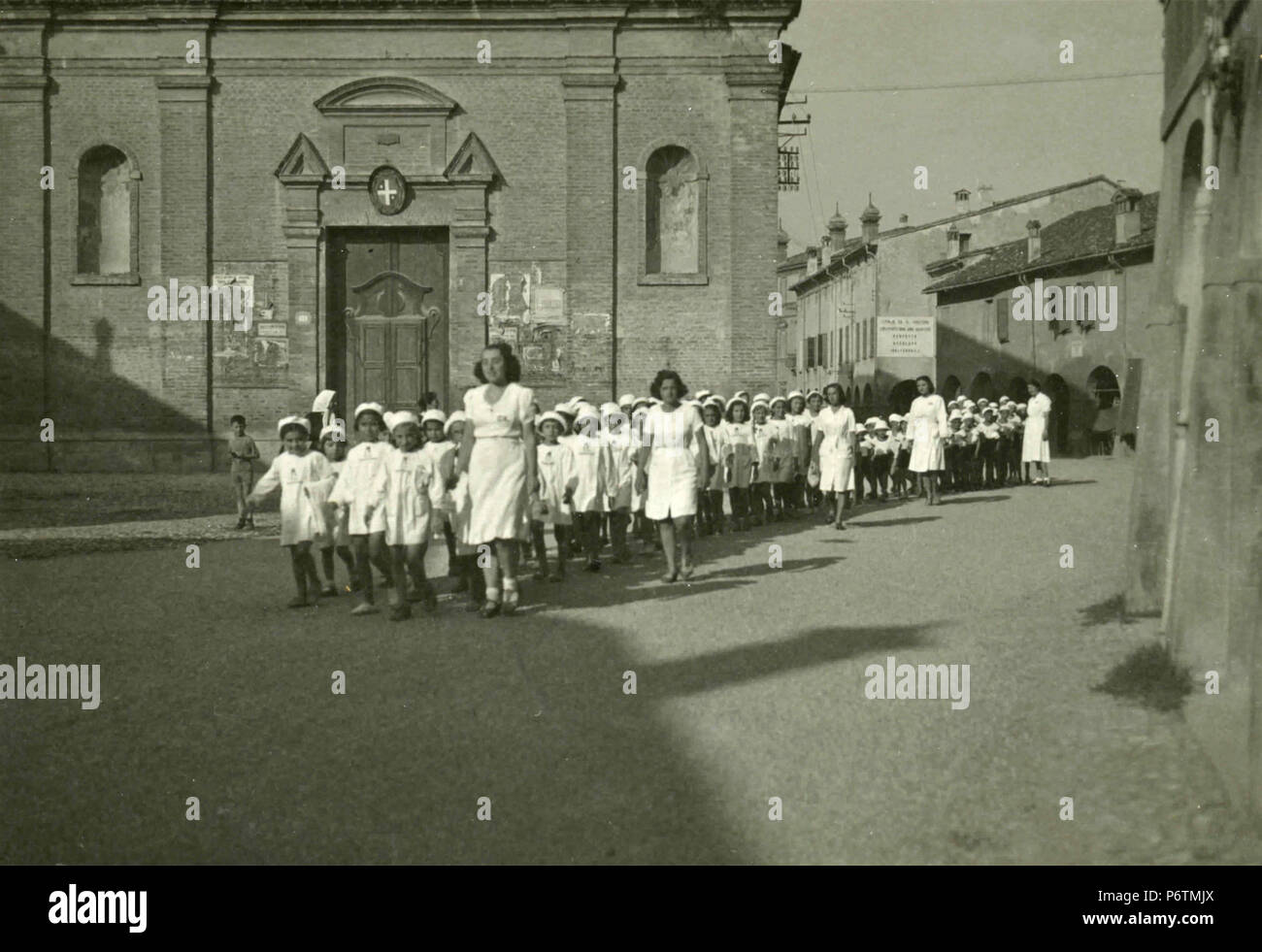 Children summer colony outing, Bagnocavallo, Italy 1940 Stock Photo - Alamy