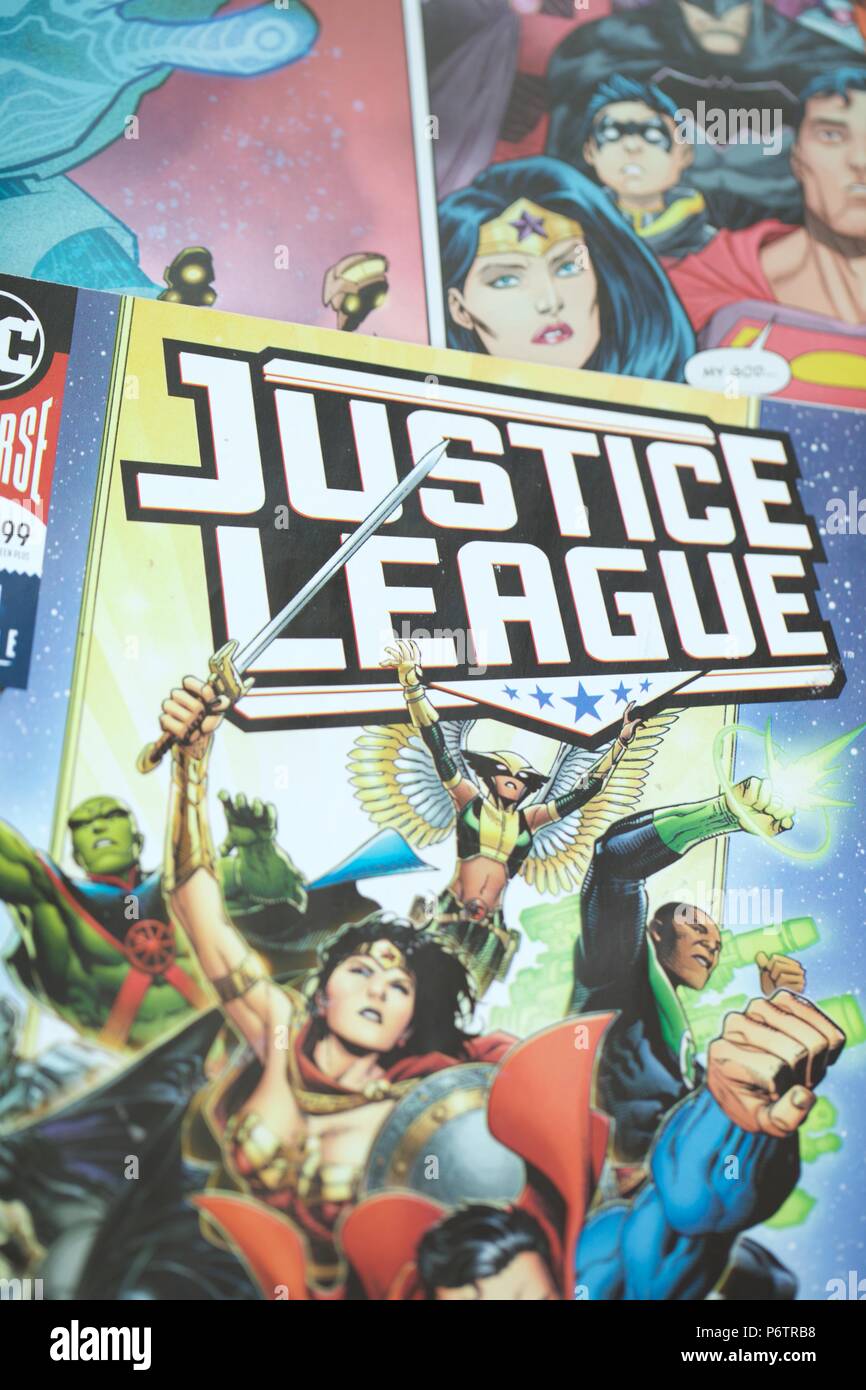 Balloon comic strips hi-res stock photography and images - Alamy