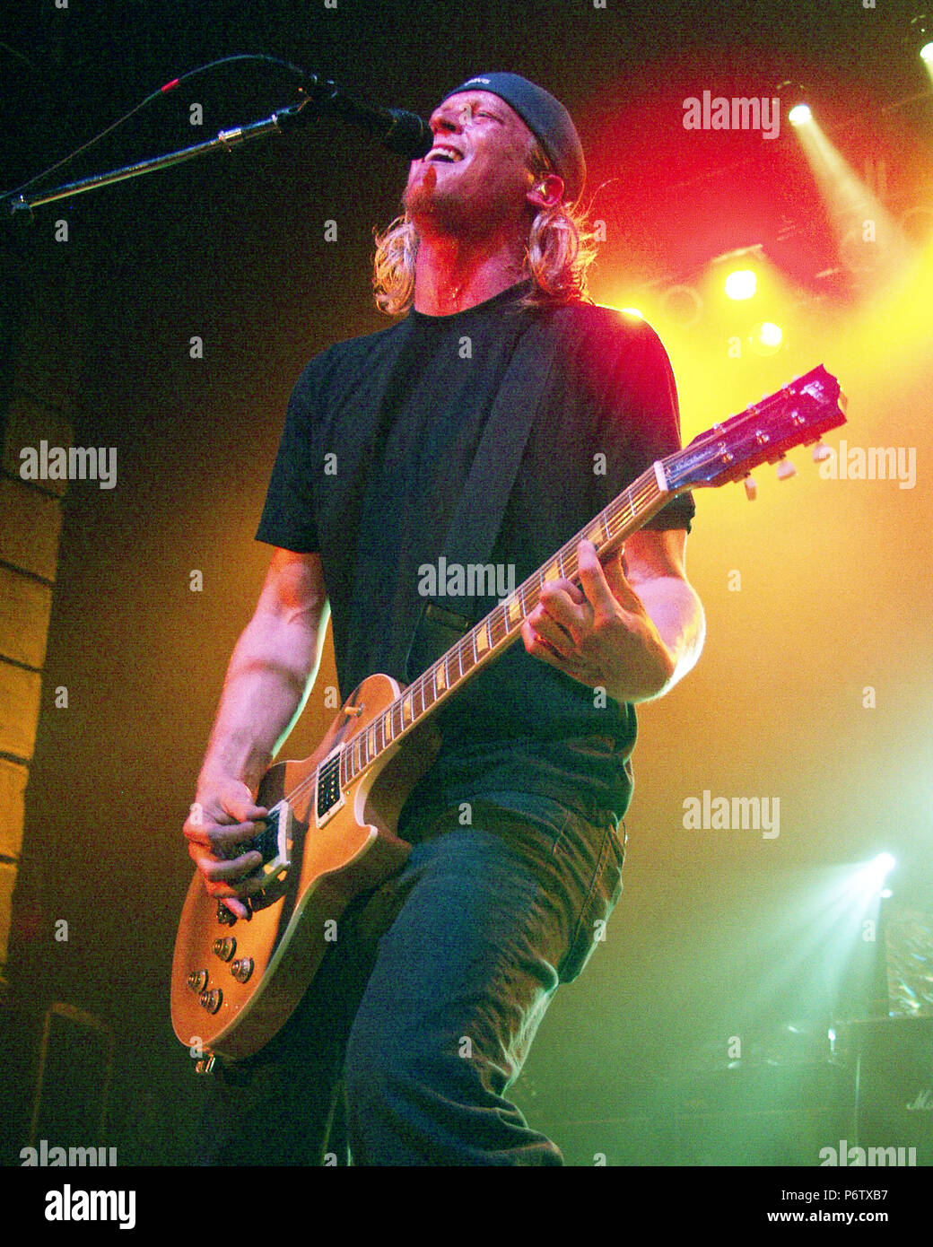 Puddle Of Mudd Stock Photos & Puddle Of Mudd Stock Images - Alamy