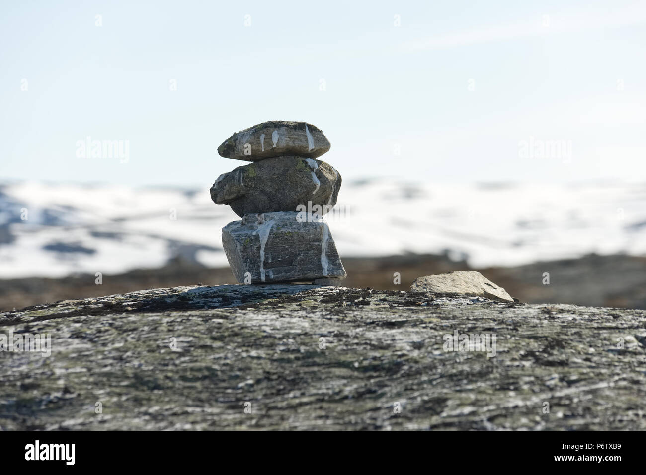 Balanced rocks hi-res stock photography and images - Alamy