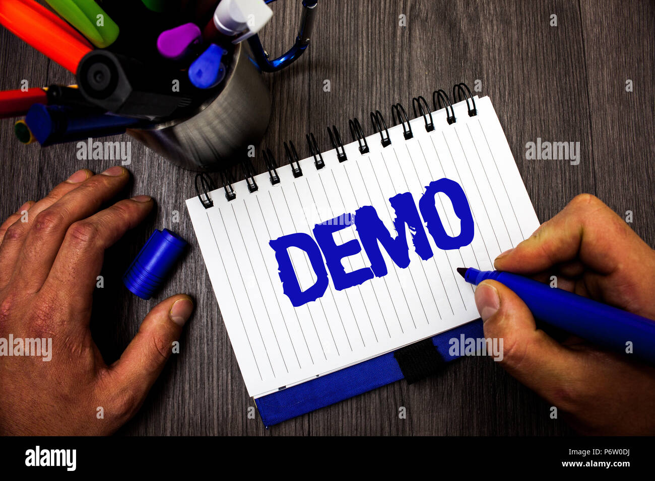 Install app notebook hi-res stock photography and images - Alamy