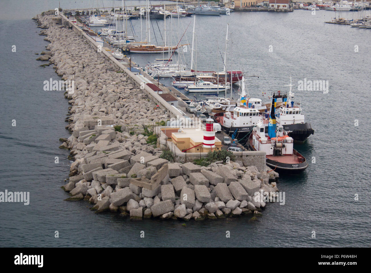 Stone jutting out of the water hi-res stock photography and images - Alamy