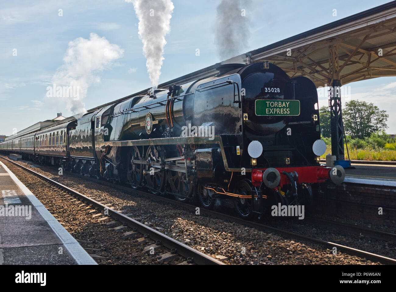 Clan class steam trains hi-res stock photography and images - Alamy
