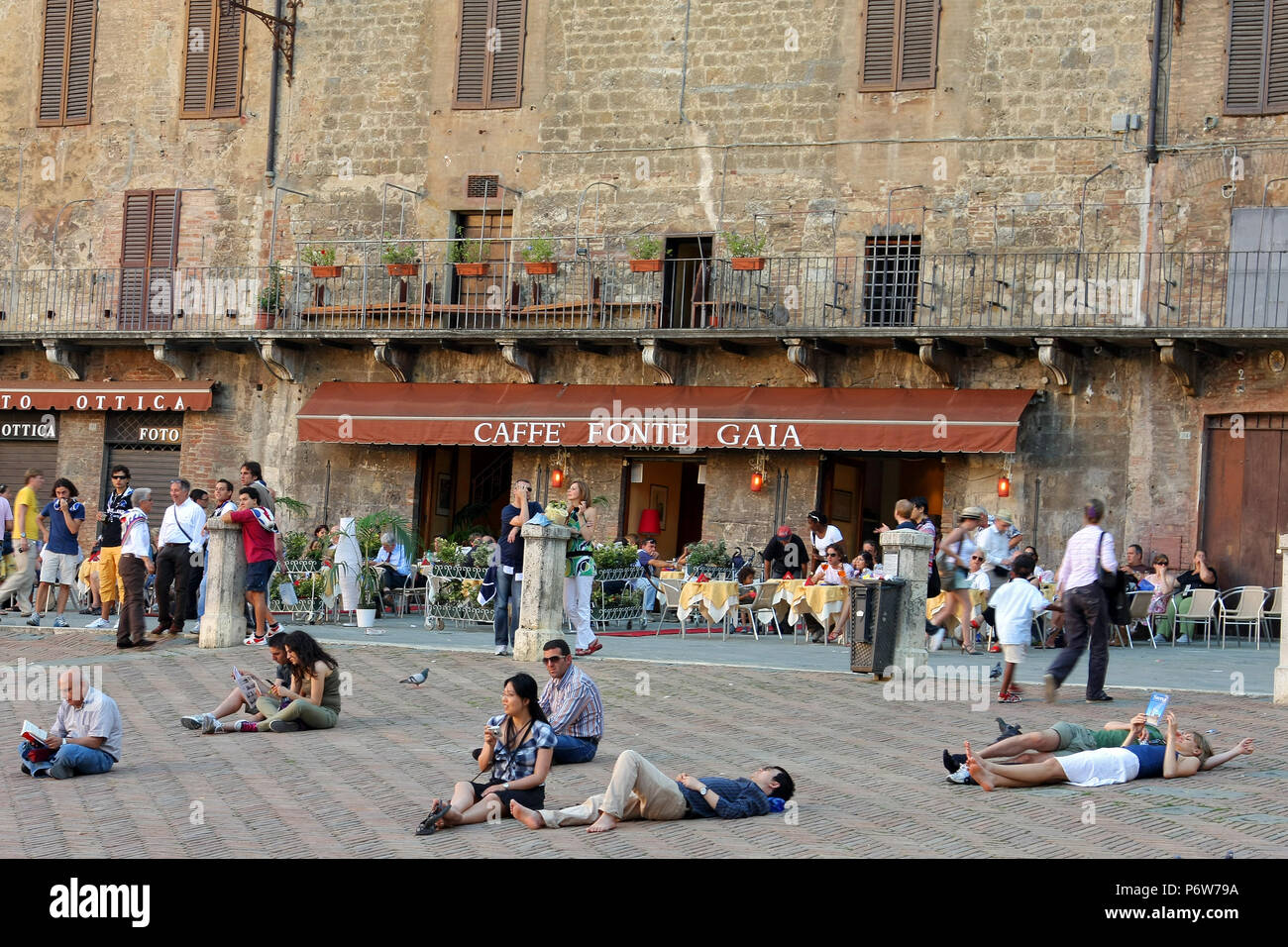 Siena buildings hi-res stock photography and images - Alamy