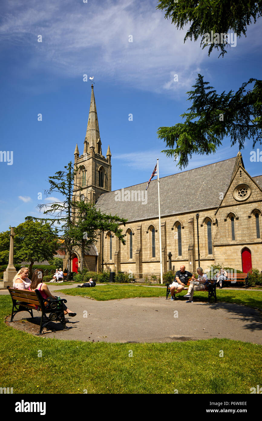 England village church hi-res stock photography and images - Alamy