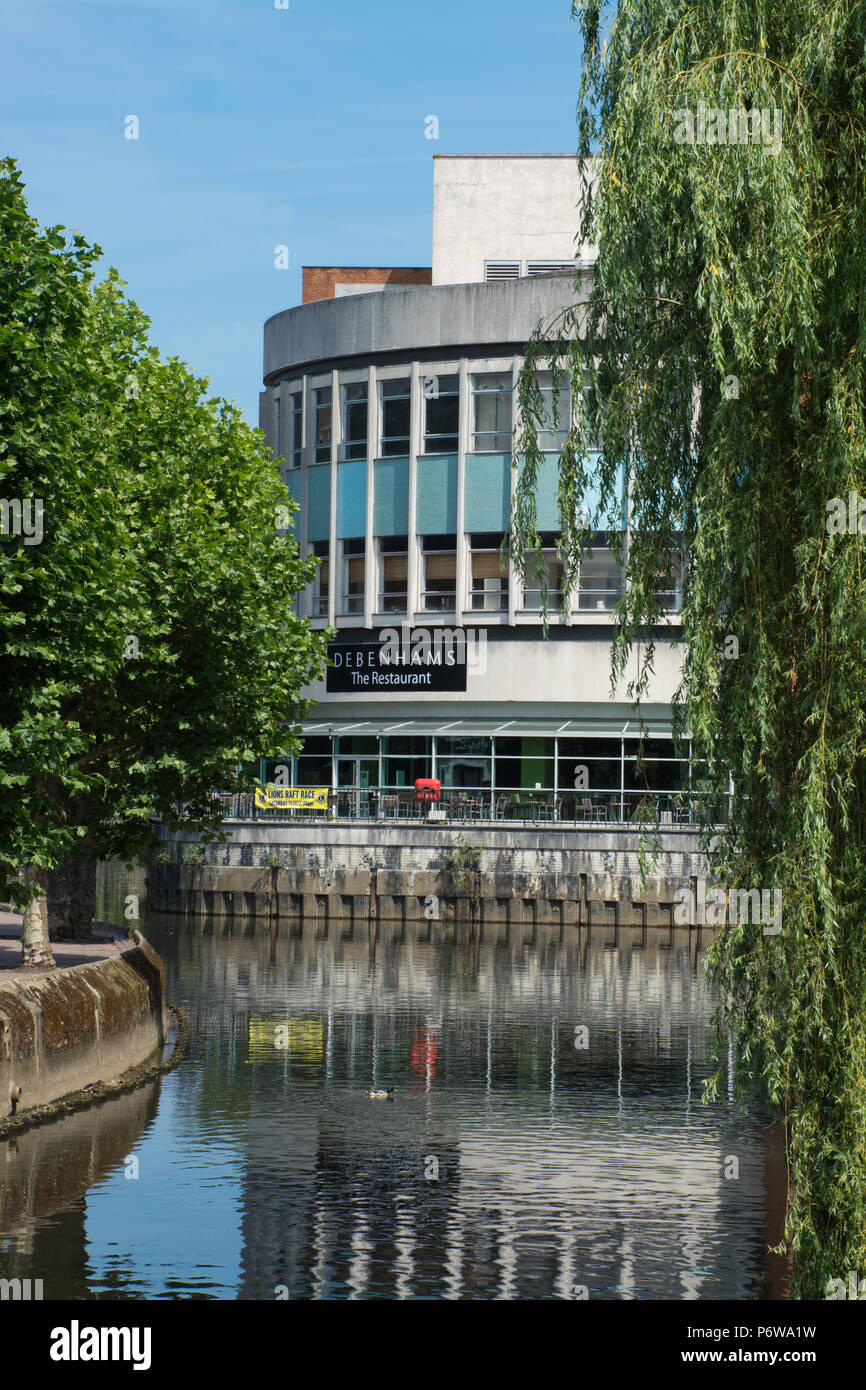 Millmead lock hi-res stock photography and images - Alamy