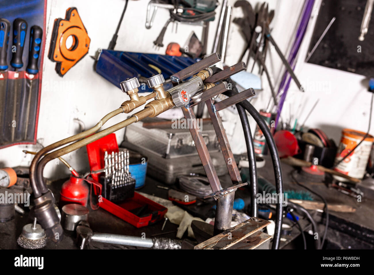 Autogen hi-res stock photography and images - Alamy