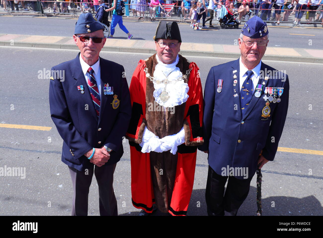Cllr & Lord Mayor of Scarborough Joe Plant photographed with war ...