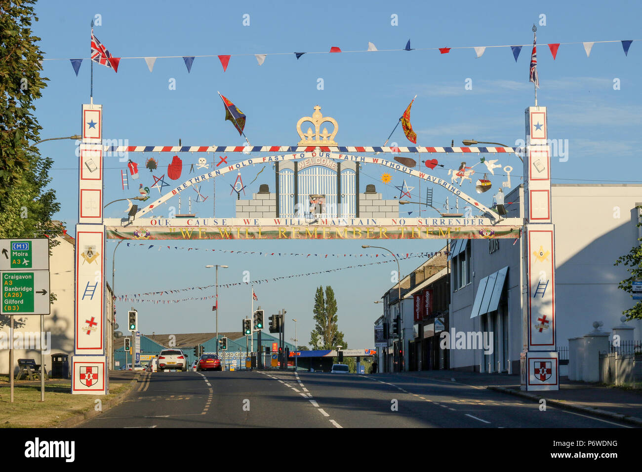 Orange order arch hi-res stock photography and images - Alamy