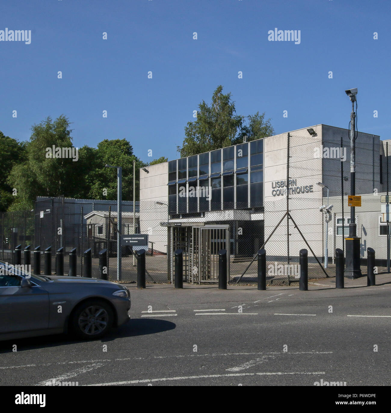 Rural courthouse northern ireland hi-res stock photography and images ...