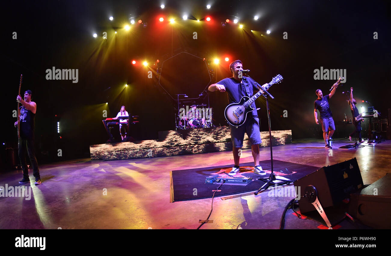 Virginia beach amphitheater hi-res stock photography and images - Alamy