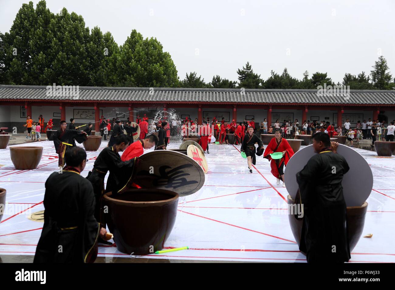 Yongchen hi-res stock photography and images - Alamy