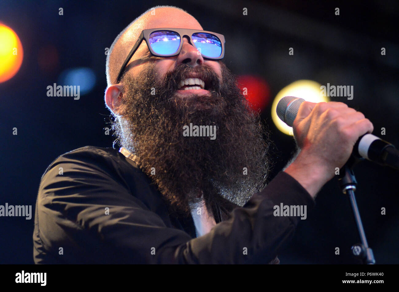 Milwaukee, Wisconsin, USA. 1st July, 2018. Singer Sebu Simonian of the ...