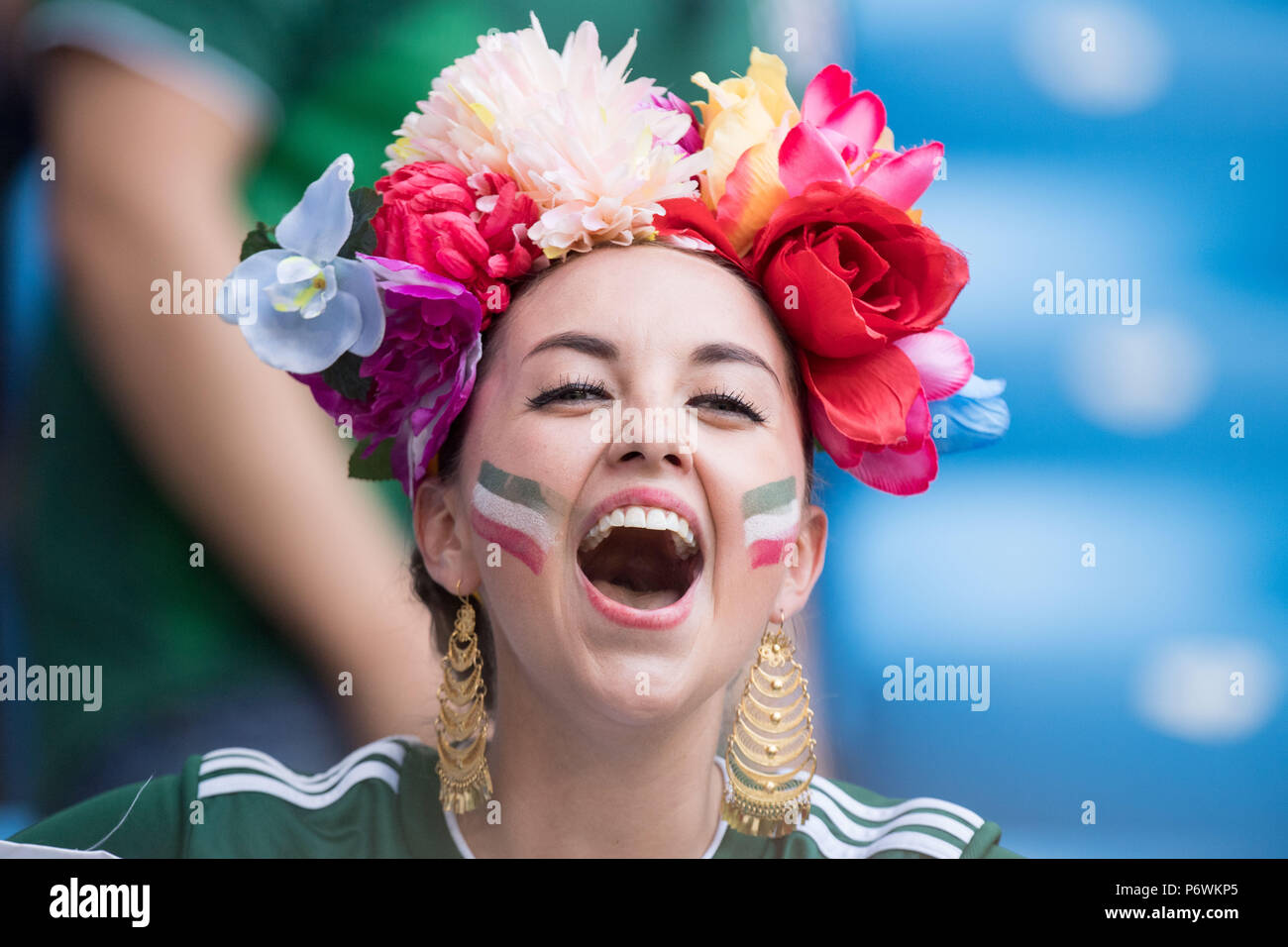 Female mexican soccer fan hi-res stock photography and images - Alamy