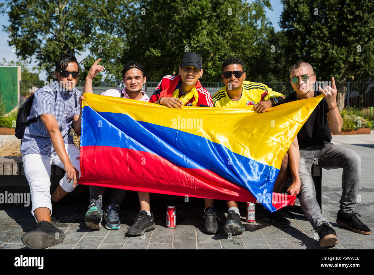 Team londons colours hi-res stock photography and images - Alamy