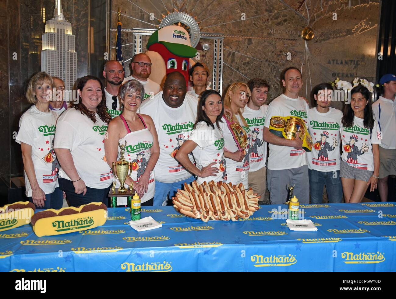 George chiger hi-res stock photography and images - Alamy