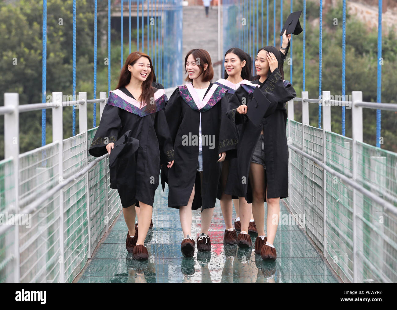 China students graduation hi-res stock photography and images - Alamy