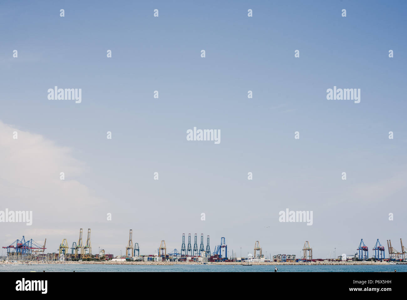 Longshoremen loading goods hi-res stock photography and images - Alamy