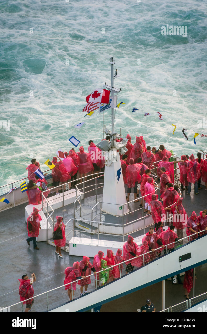 Hornblower niagara falls boat hi-res stock photography and images - Alamy
