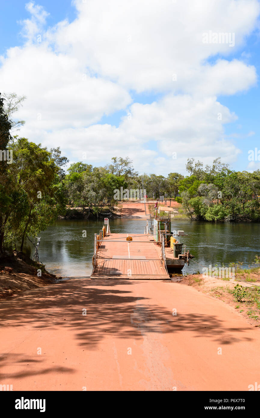 Car Ferry across the Jardine River, Cape York Peninsula, Far North ...