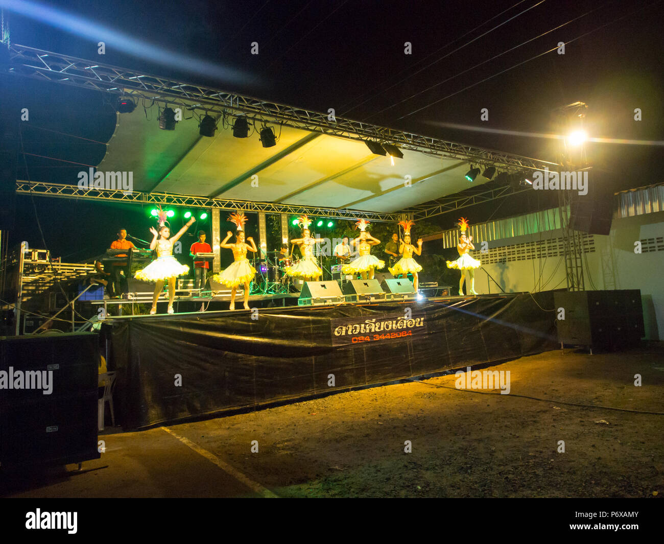 Local Concert with thai girl group dancing the Temple Event in Burirum ...
