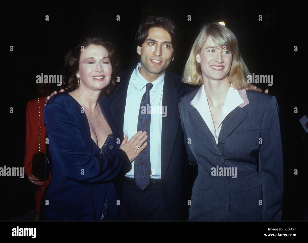 BEVERLY HILLS, CA - JANUARY 15: (L-R) Actress Diane Ladd, actor Vincent ...