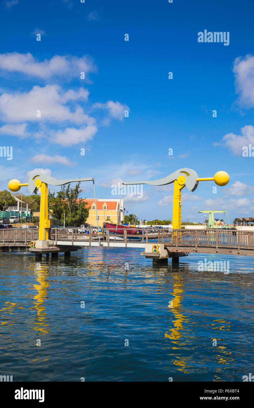 Curacao, Willemstad, Punda, L.B. Smith bridge Stock Photo - Alamy