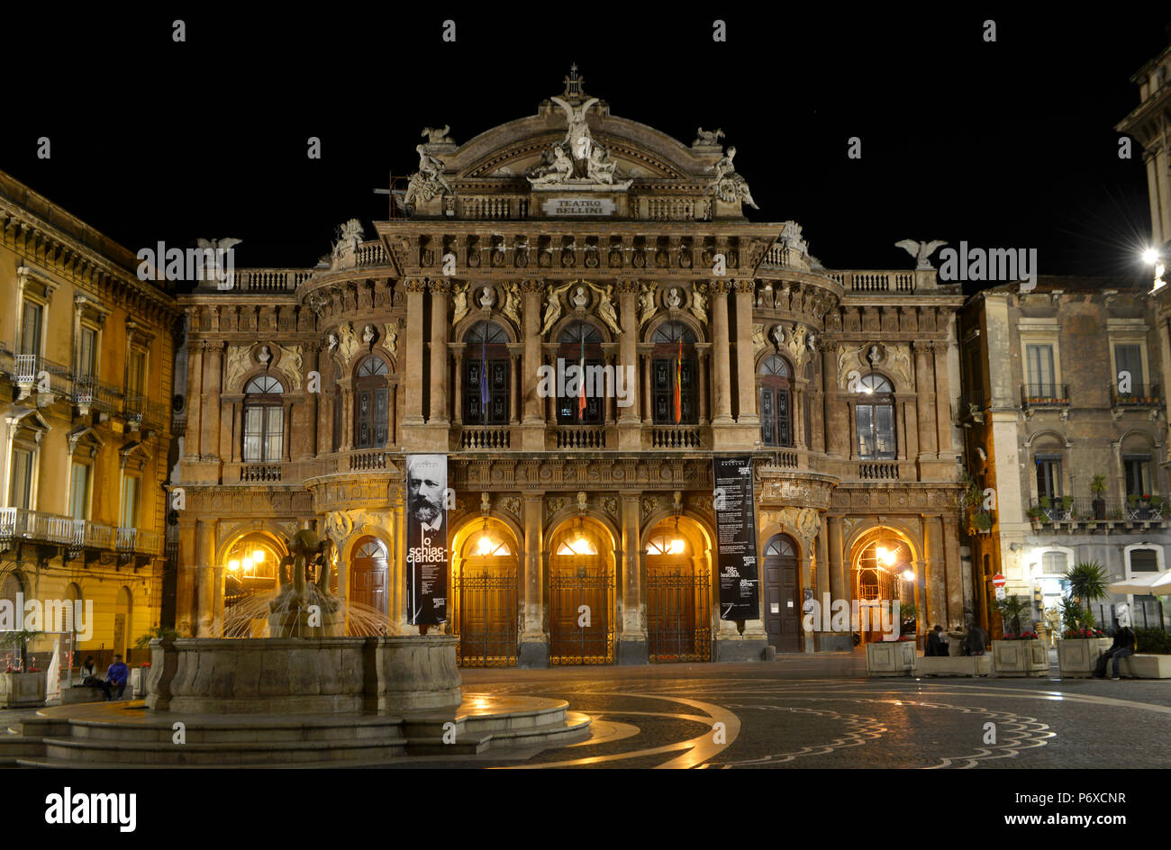 Teatro Massimo Bellini, Piazza Vincenzo Bellini, Catania, Sizilien ...