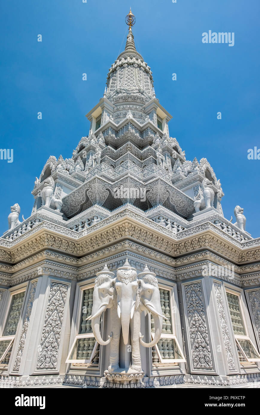 Ornate stupa at Phnom Oudong, Kandal Province, Cambodia Stock Photo - Alamy