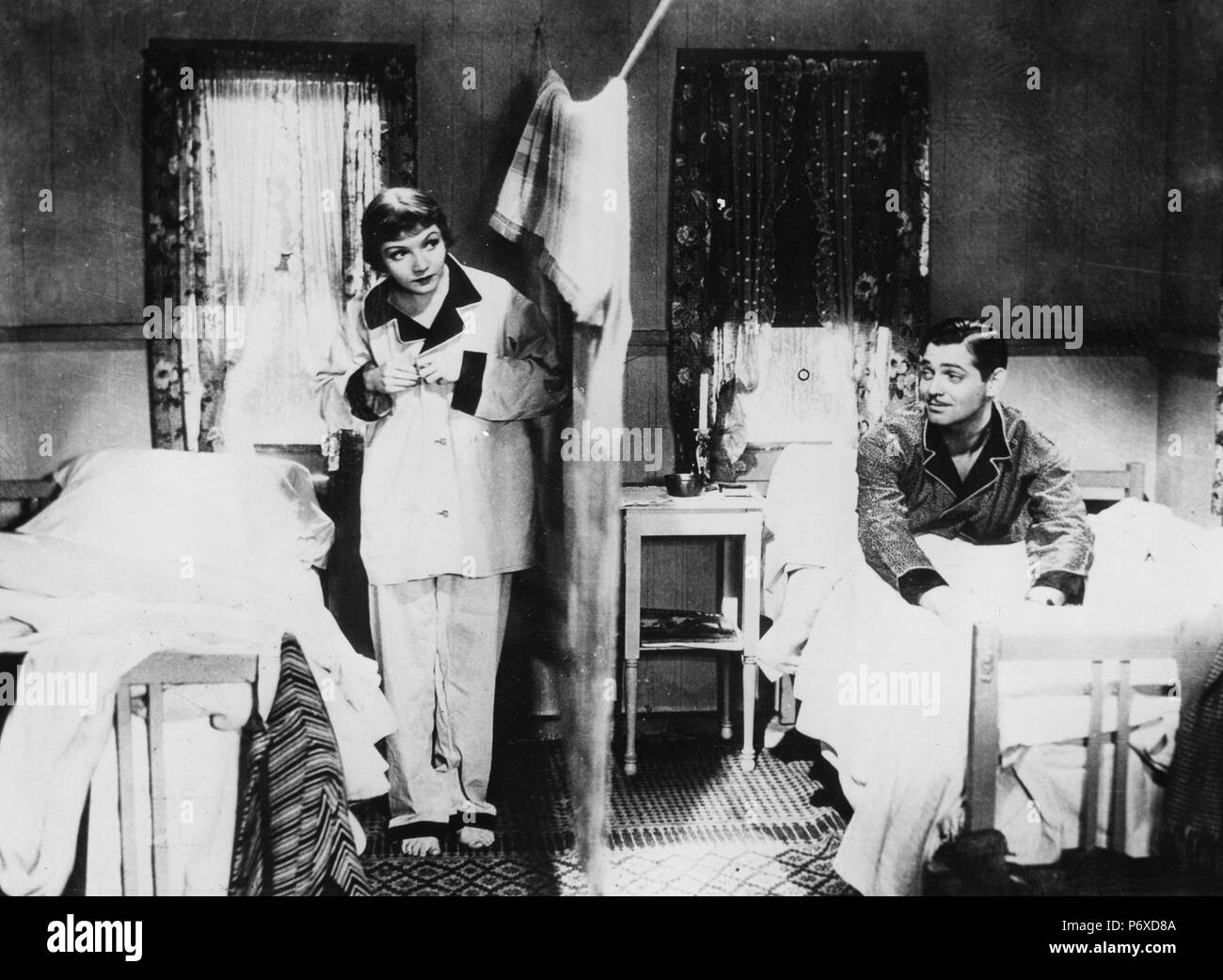 clark gable, claudette colbert, it happened one night, 1934 Stock Photo ...