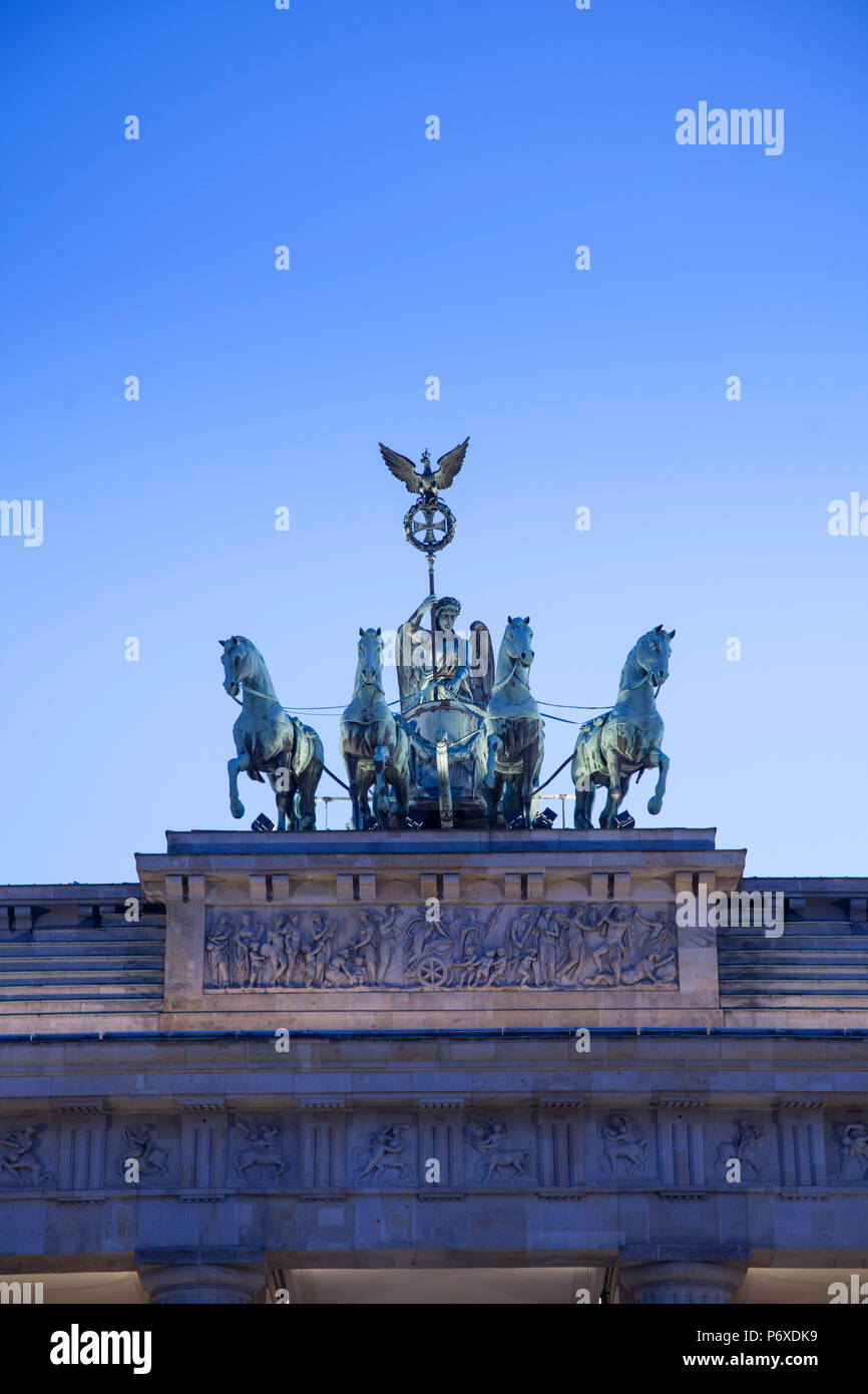Berlin quadriga statue on top hi-res stock photography and images - Alamy