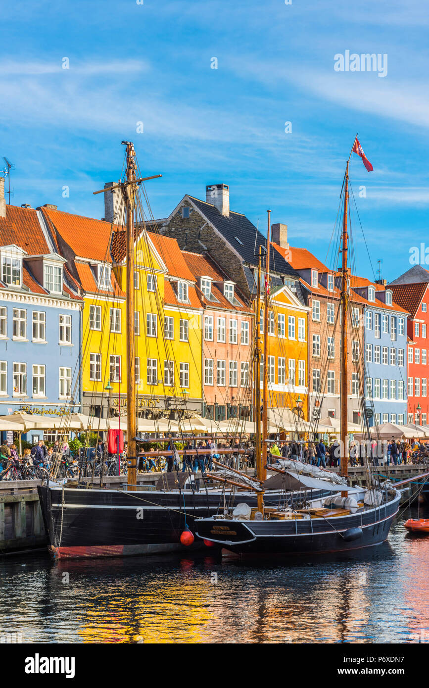 Colourful Houses Copenhagen High Resolution Stock Photography and ...