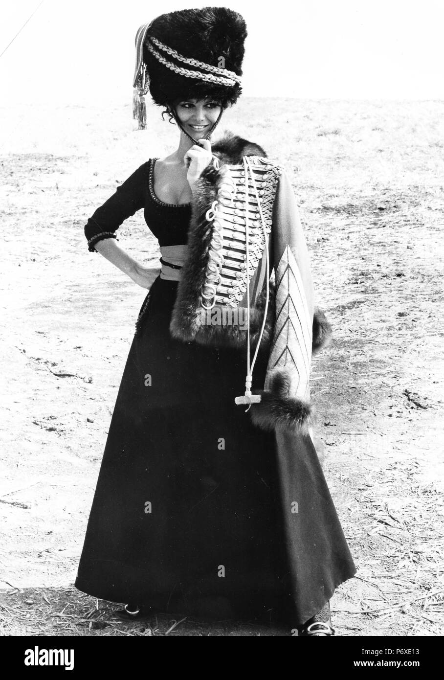 Claudia cardinale actress 1970 hi-res stock photography and images - Alamy