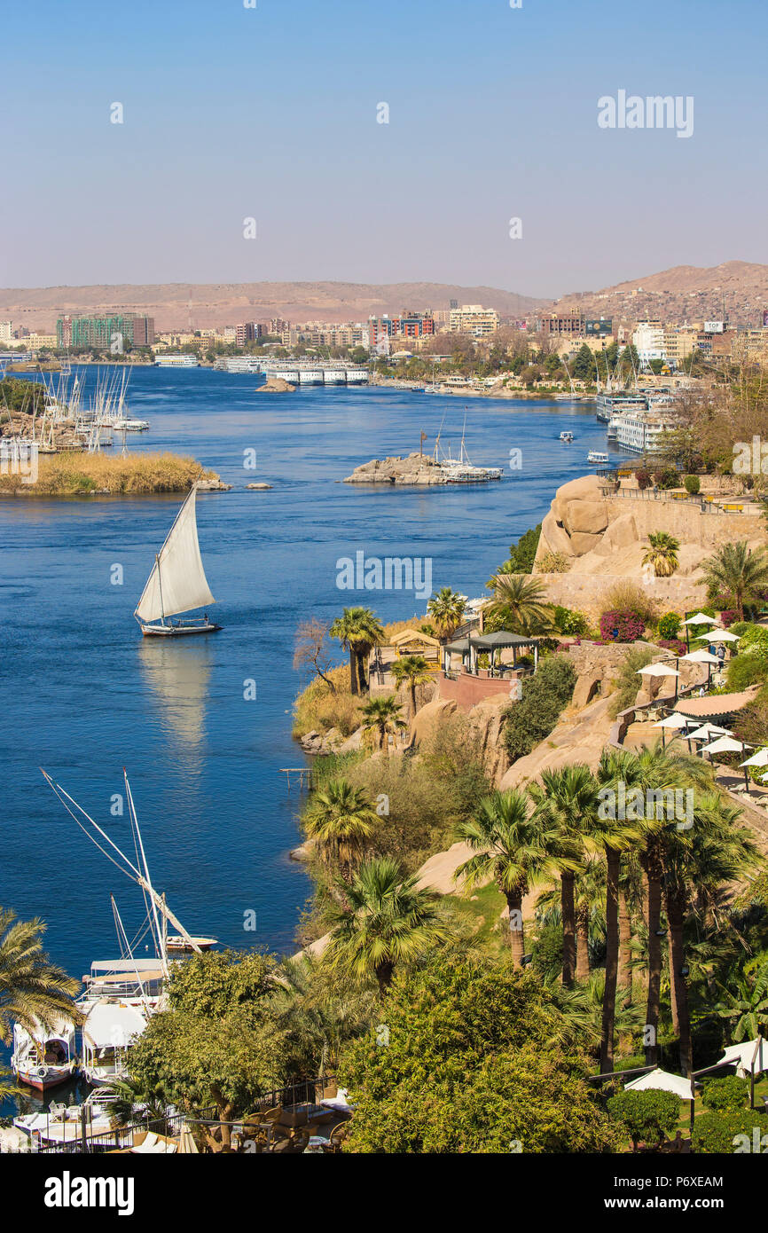 Victorian river nile 19th century hi-res stock photography and images ...
