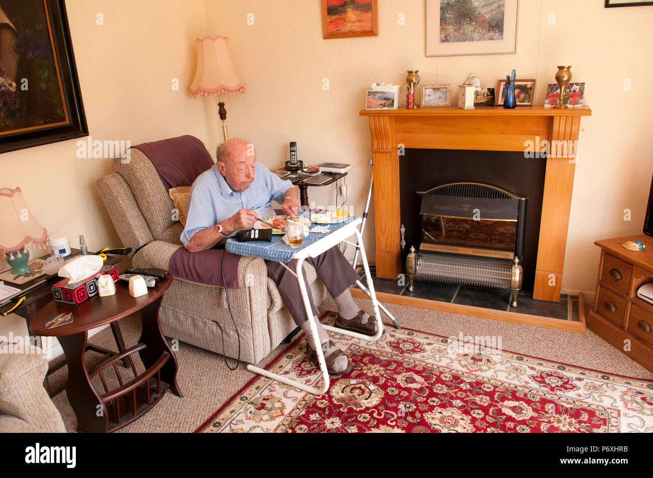 Rise and recline chair hi-res stock photography and images - Alamy