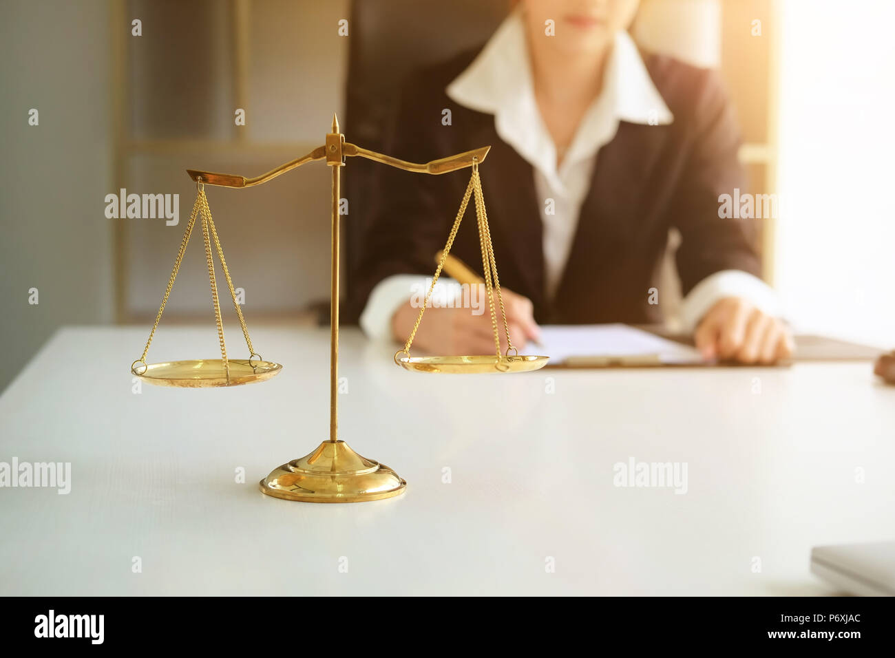 Weight courthouse lawyer scale hi-res stock photography and images - Alamy