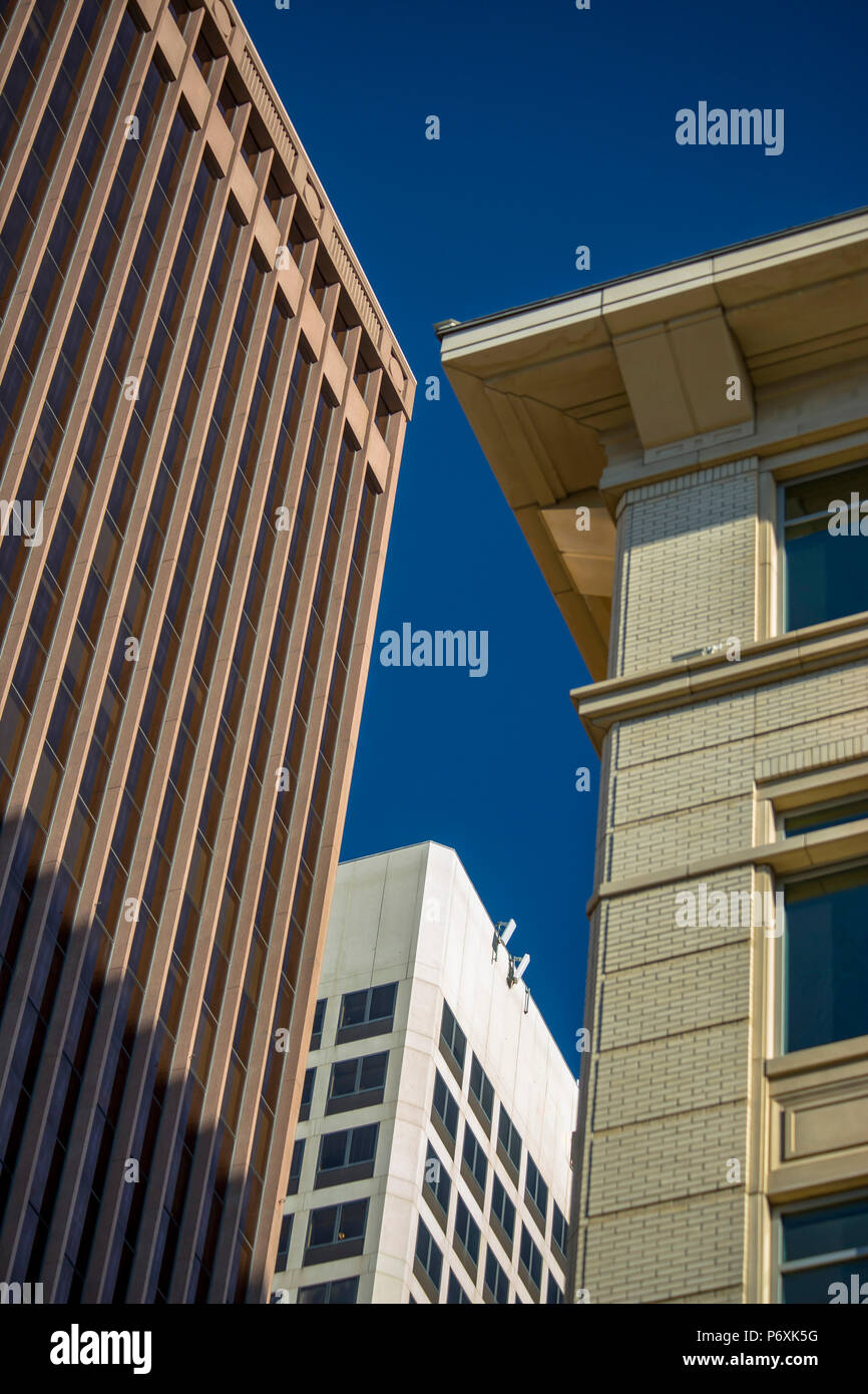 Bulding up view hi-res stock photography and images - Alamy