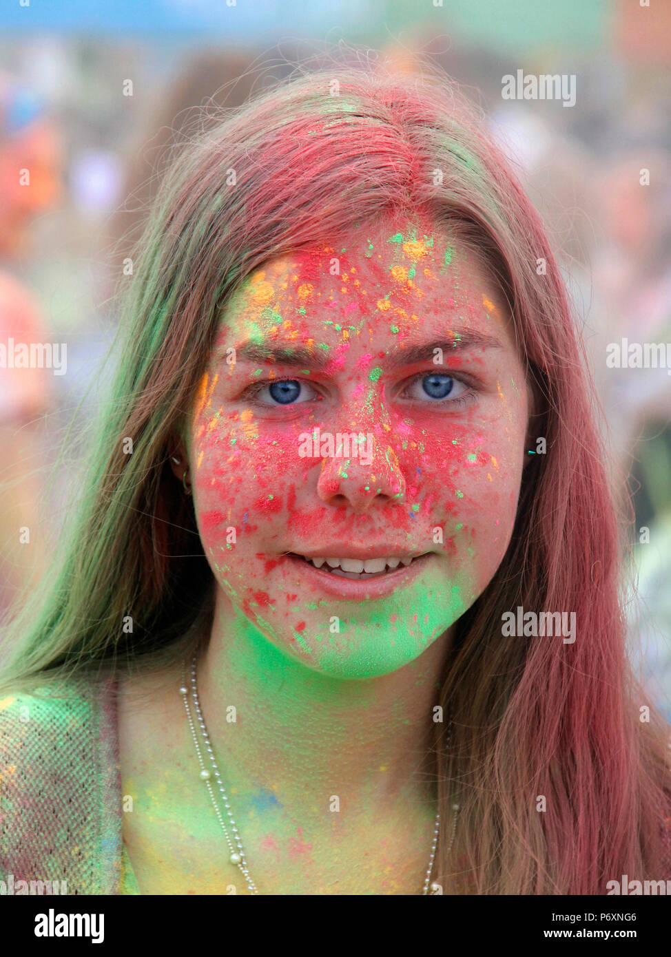 Person colour hi-res stock photography and images - Alamy
