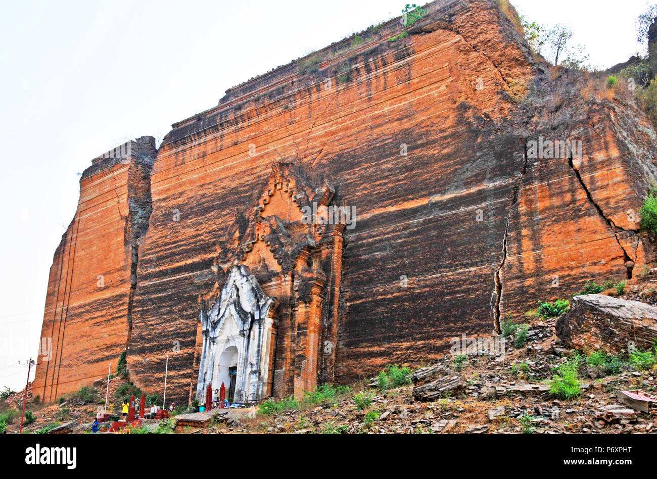 Mingun paya temple, a monumental uncompleted stupa, Mingun, Sagaing ...