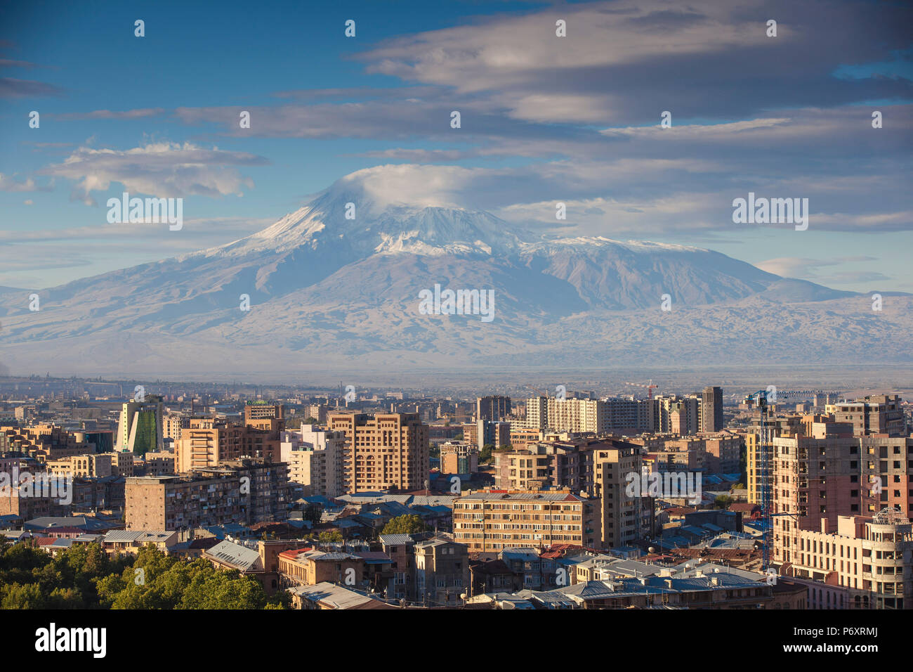 With yerevan skyline hi-res stock photography and images - Alamy