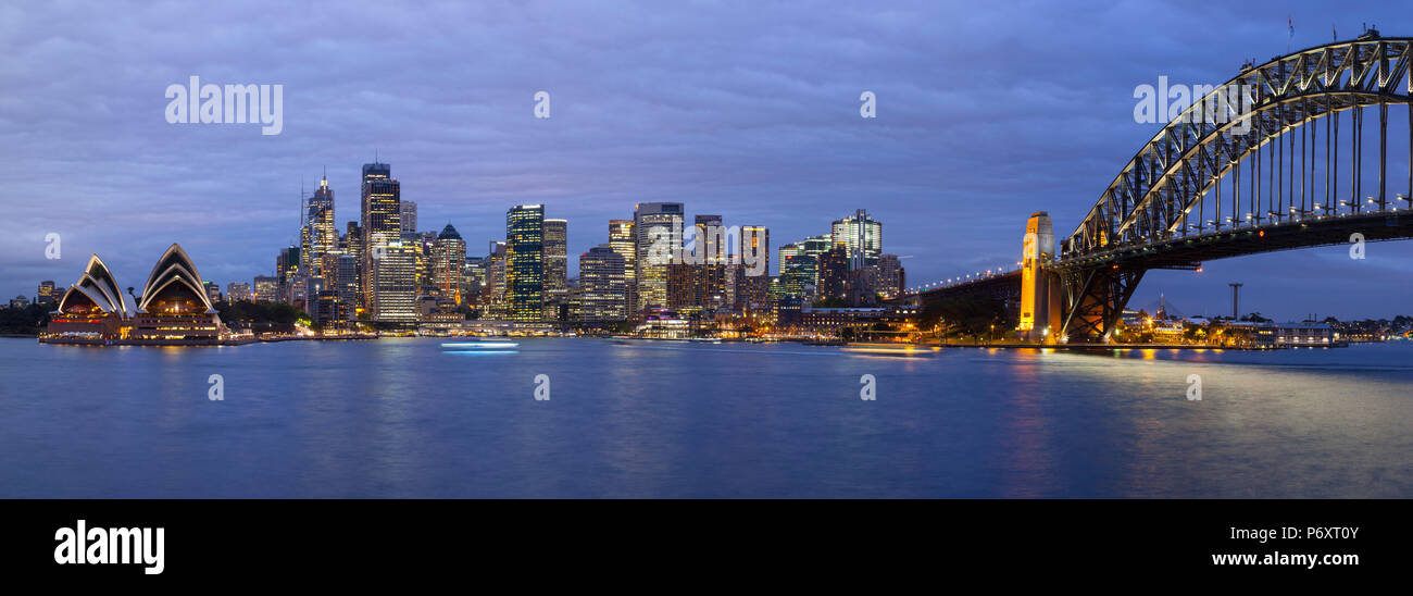 Sydney Opera House & Harbour Bridge, Darling Harbour, Sydney, New South ...
