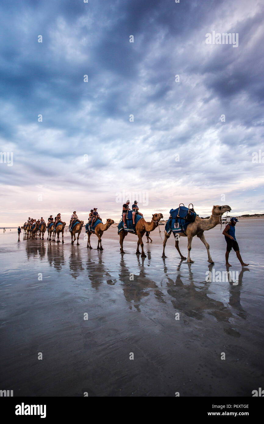 Cable beach australia hi-res stock photography and images - Alamy