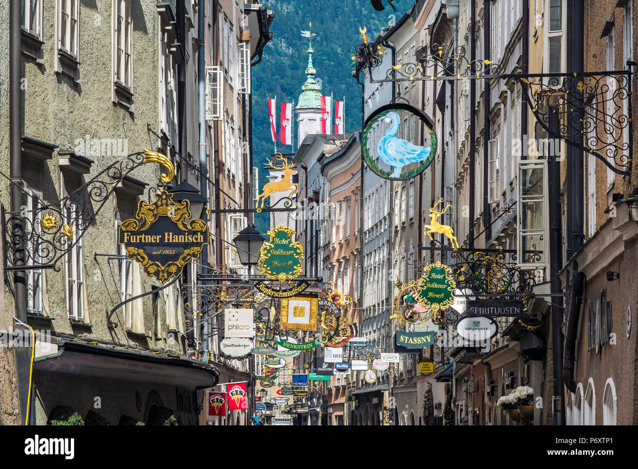 Getreidegasse shopping street, Salzburg, Austria Stock Photo - Alamy
